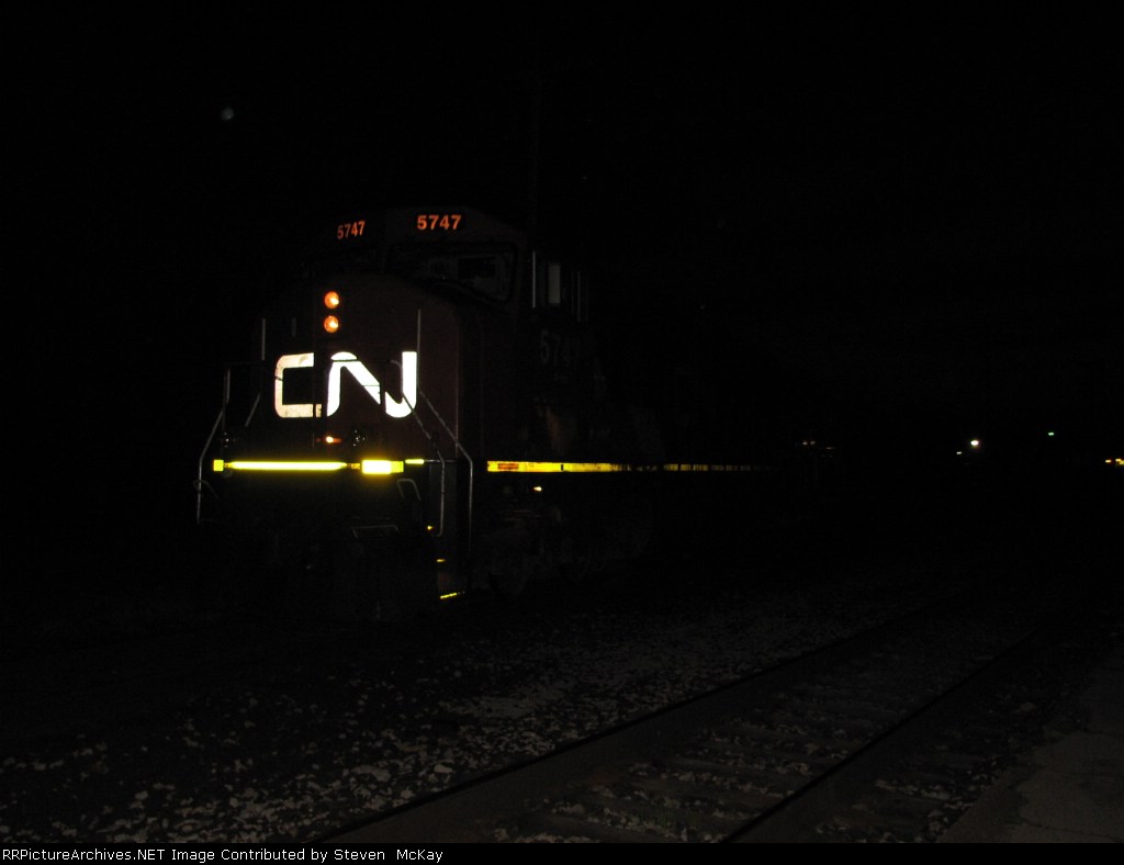 CN 5747